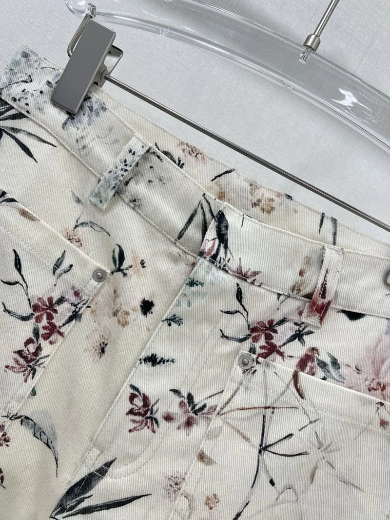 Accurate model Christian Dior Jeans