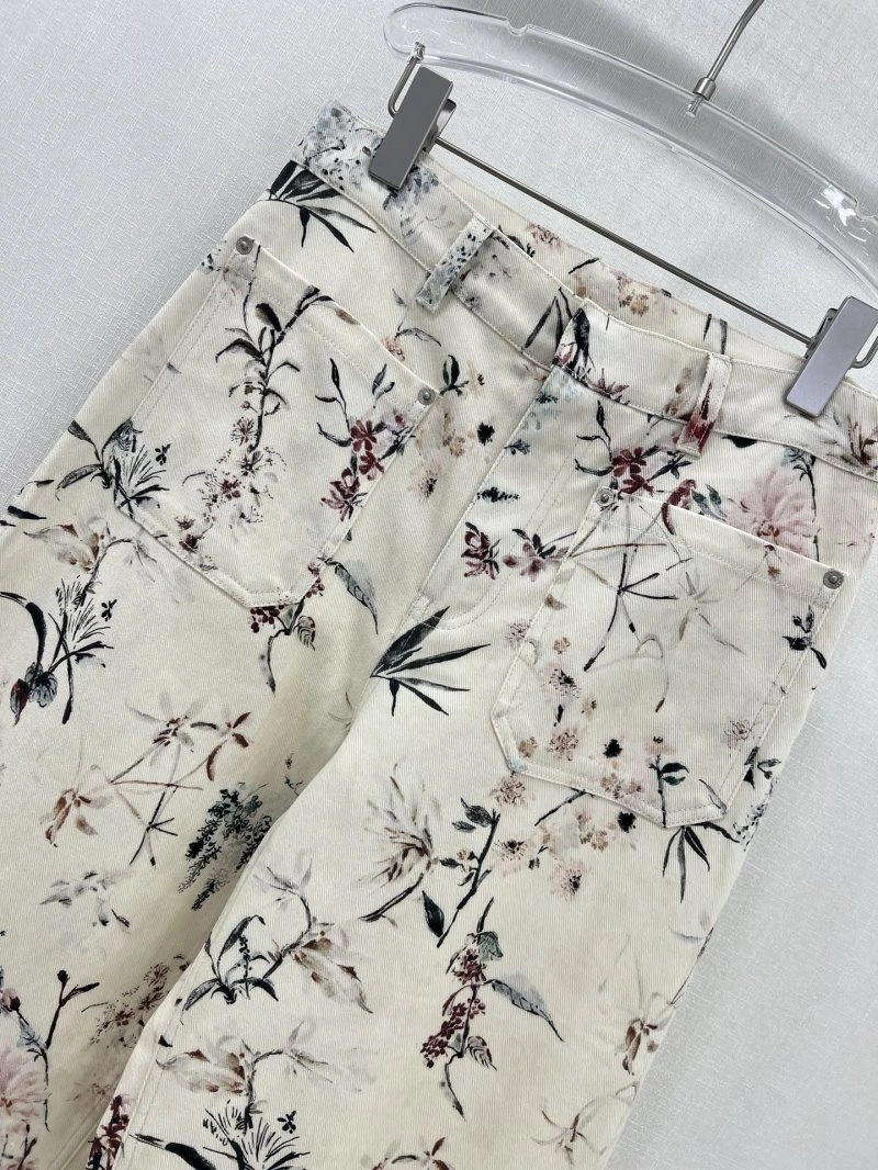Accurate model Christian Dior Jeans