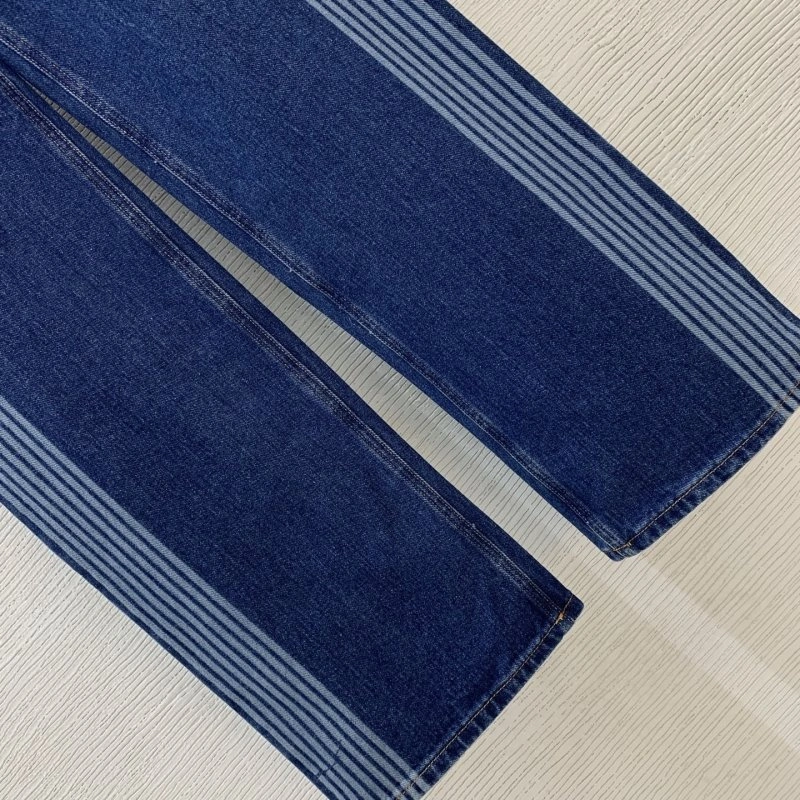 Accurate model Christian Dior Jeans