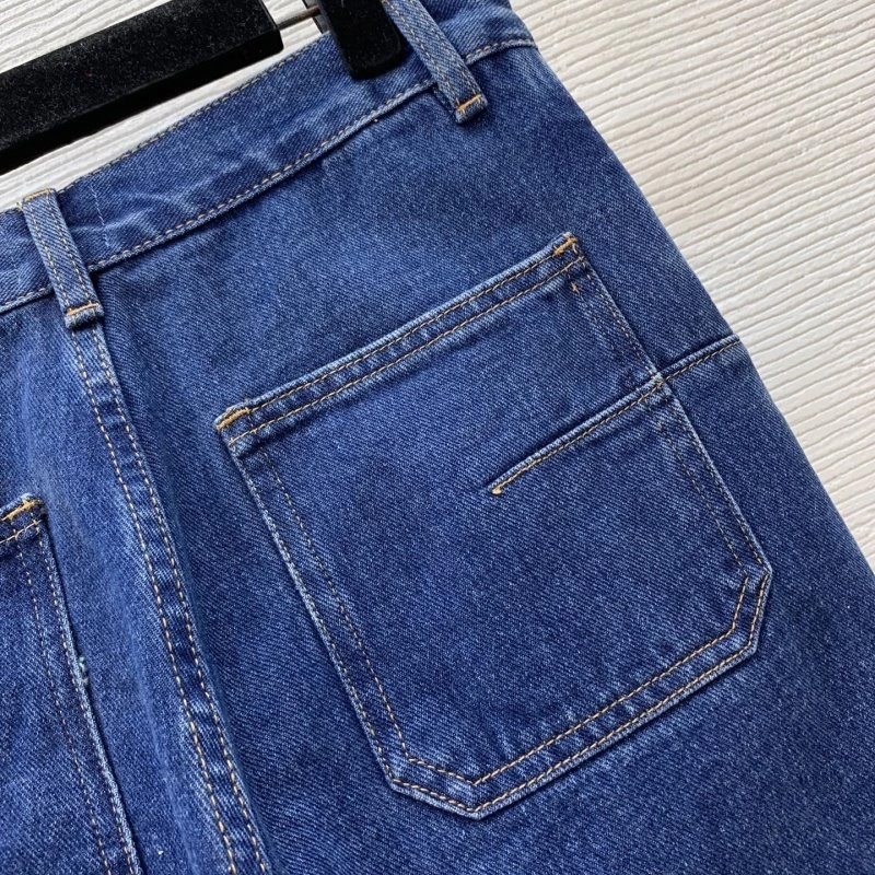 Accurate model Christian Dior Jeans