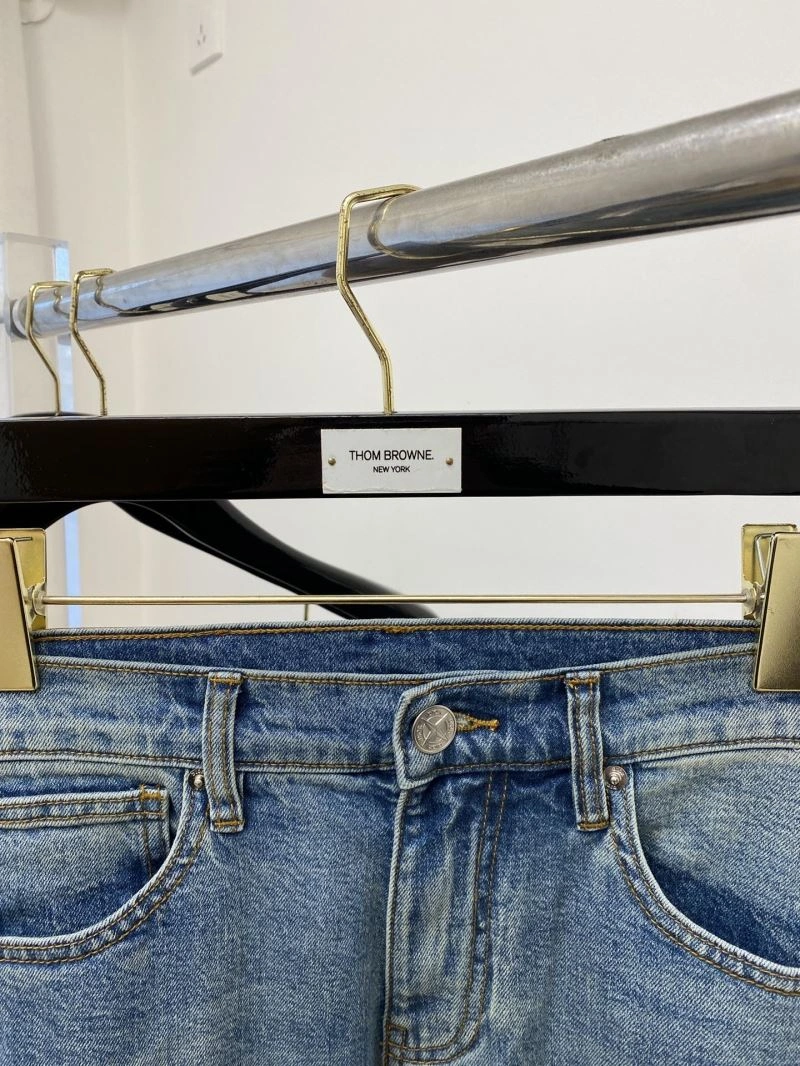 Accurate model Christian Dior Jeans