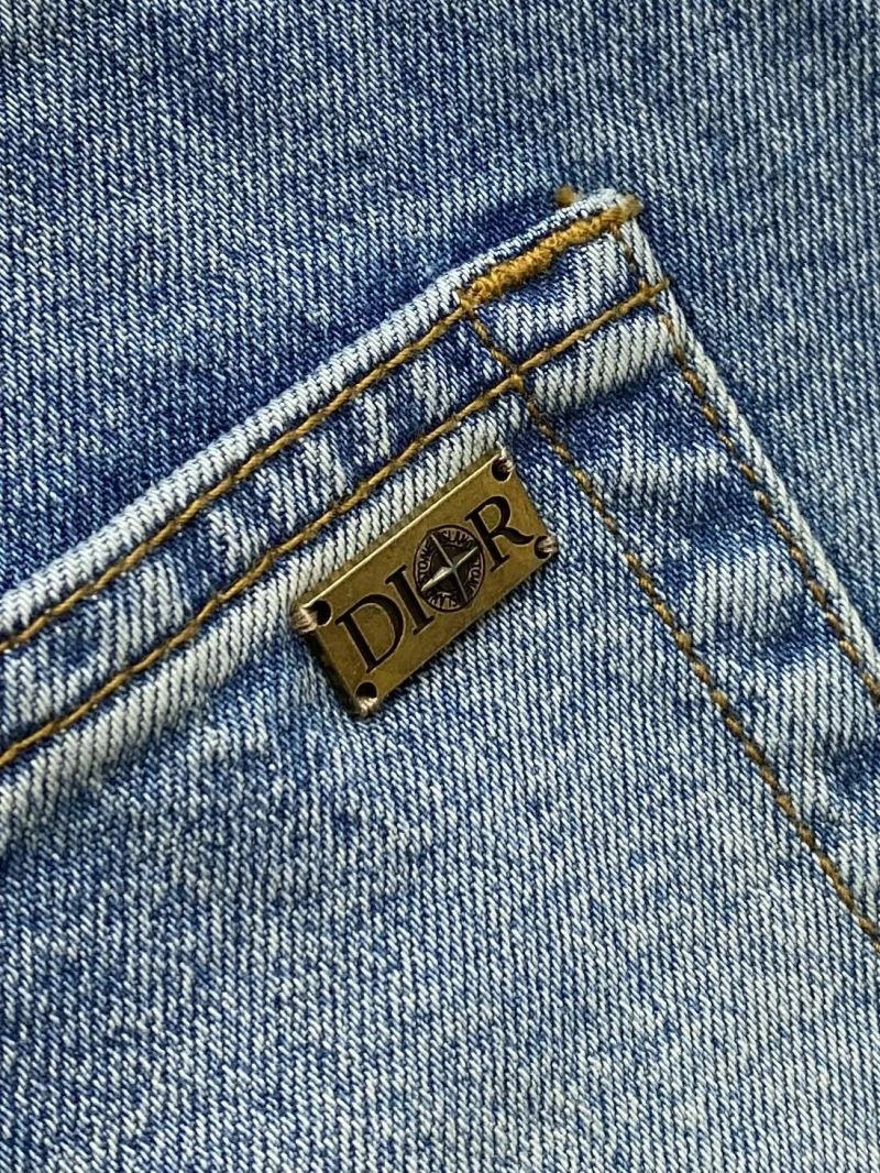 Accurate model Christian Dior Jeans
