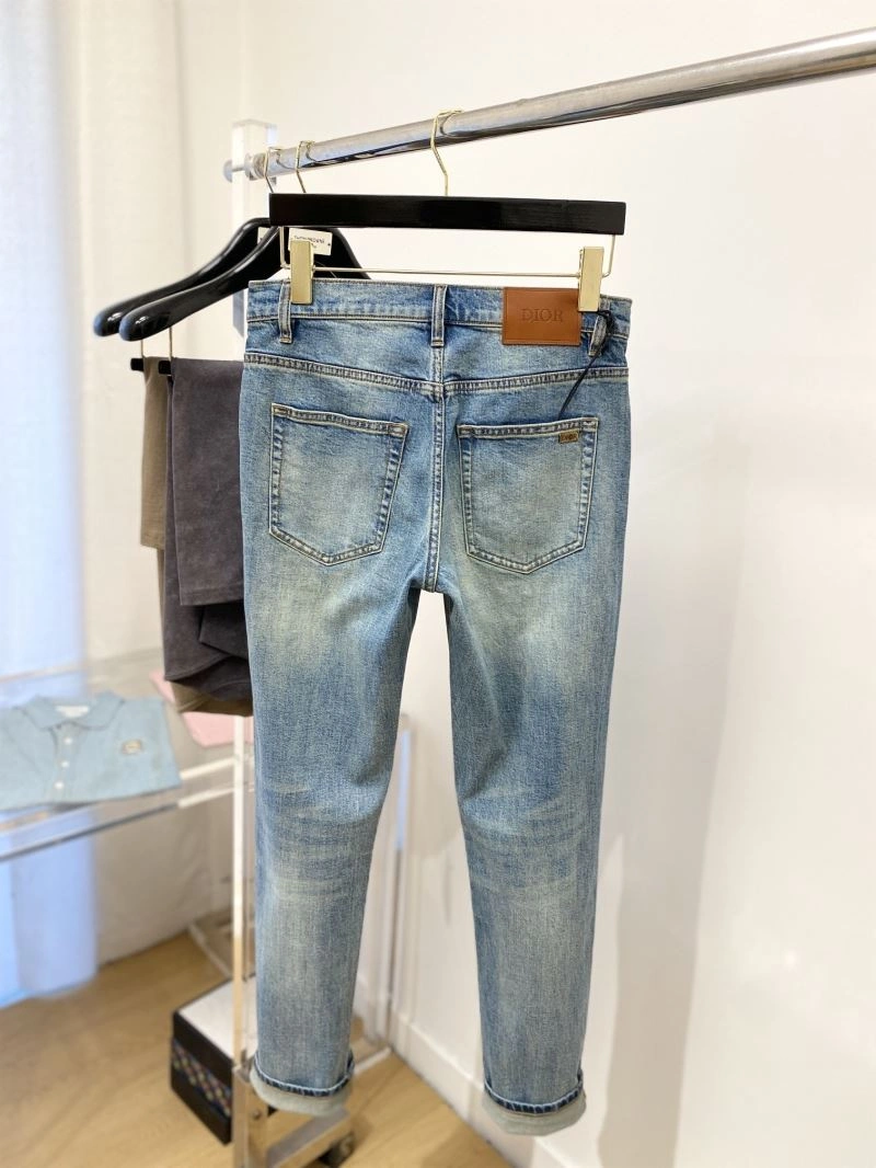Accurate model Christian Dior Jeans