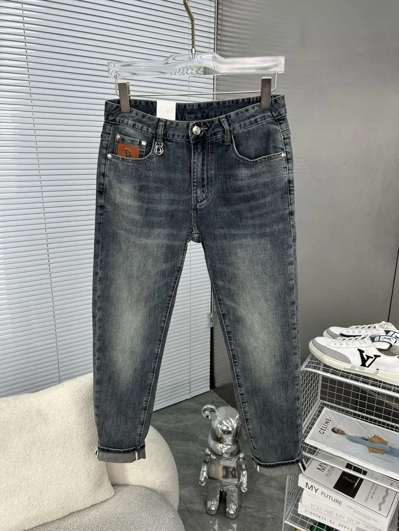 Accurate model Christian Dior Jeans