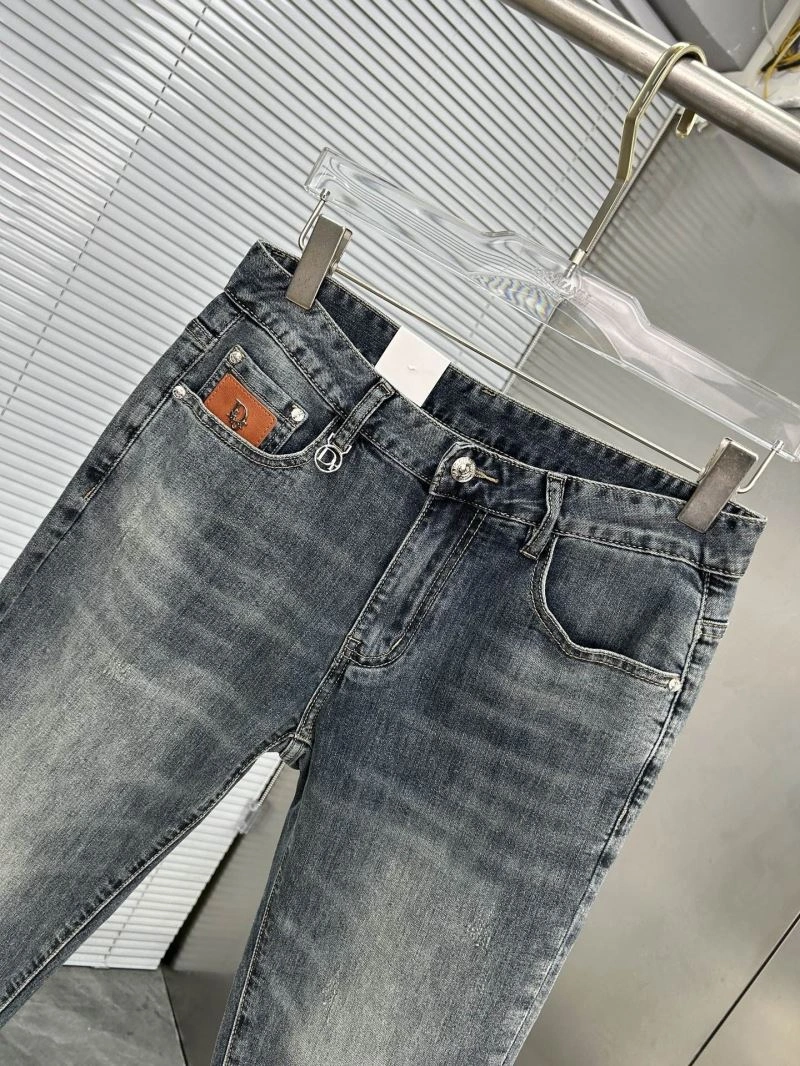 Accurate model Christian Dior Jeans