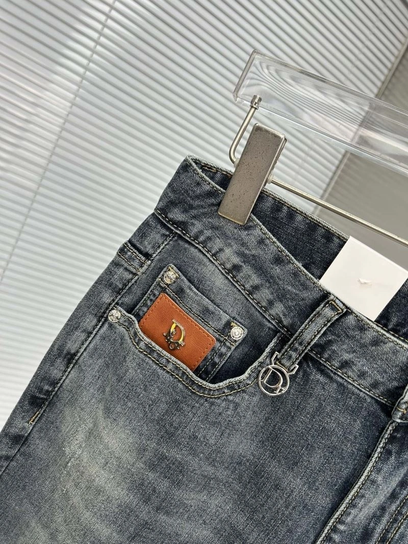 Accurate model Christian Dior Jeans