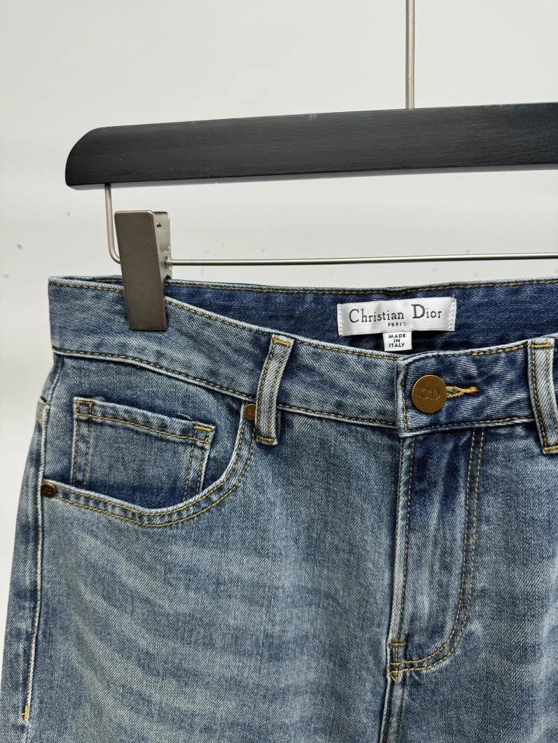 Accurate model Christian Dior Jeans