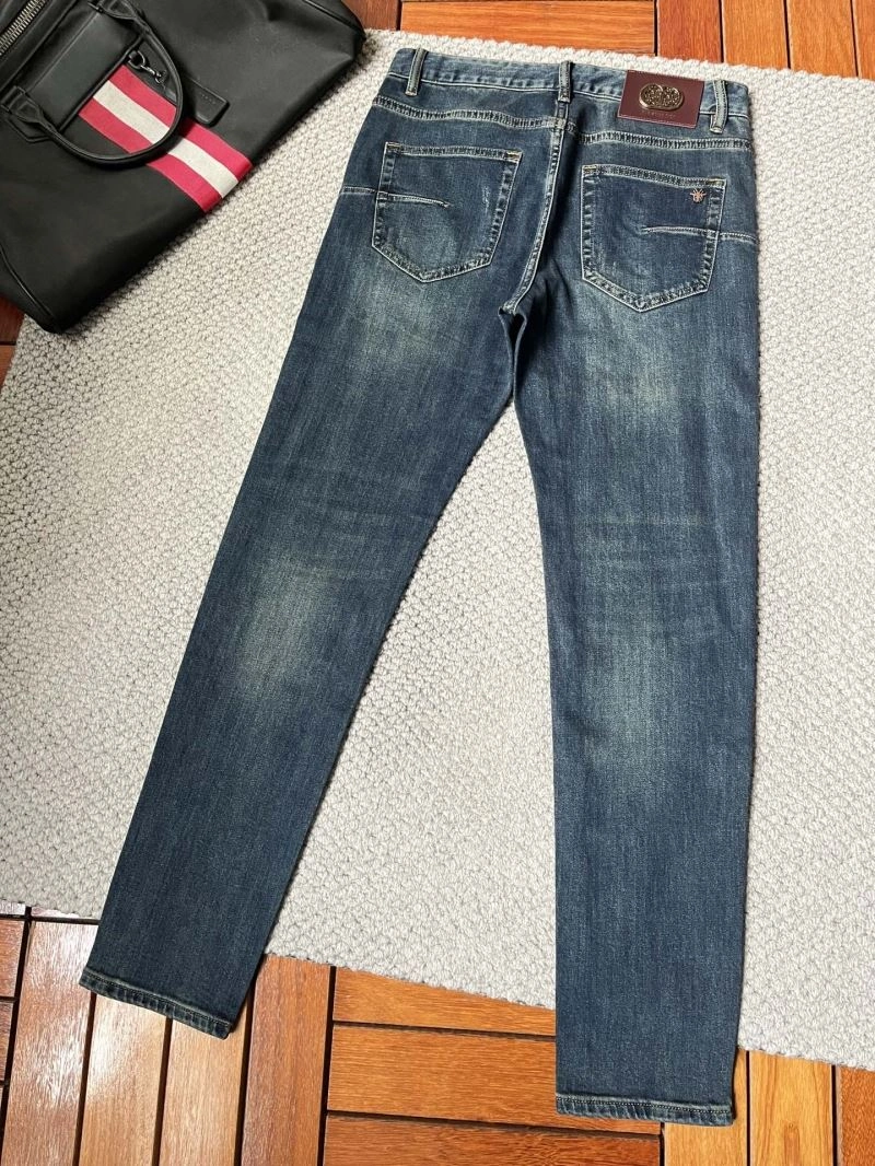 Accurate model Christian Dior Jeans