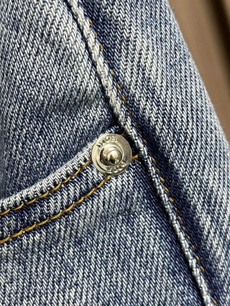 Value-priced Christian Dior Jeans