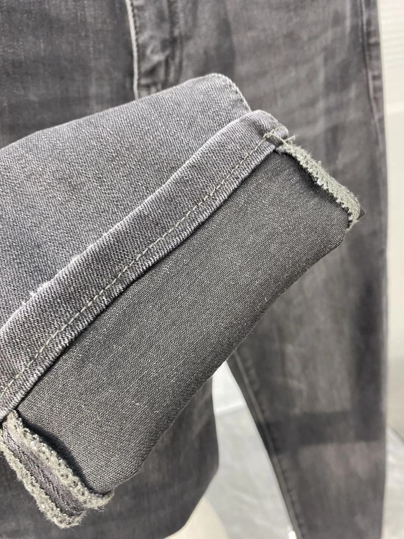 Accurate model Christian Dior Jeans