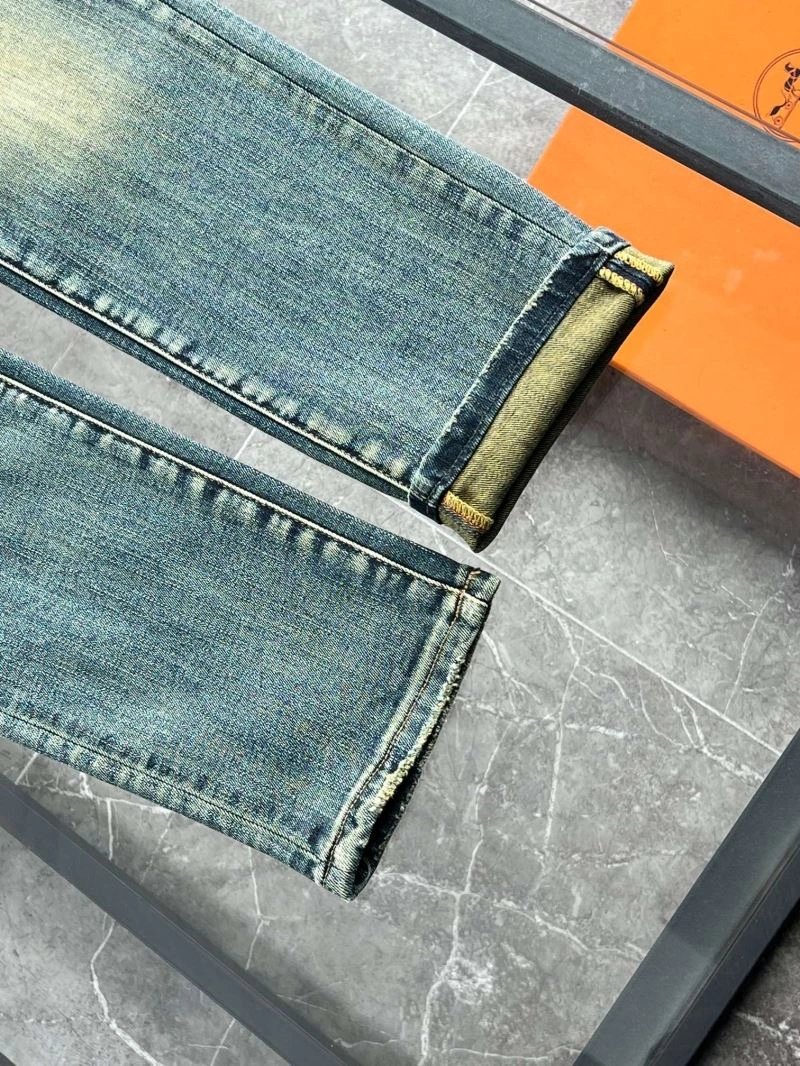 Low-cost Christian Dior Jeans