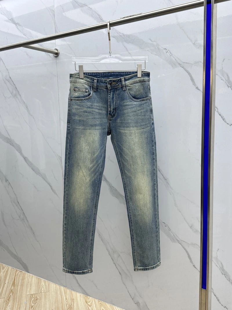 Accurate model Christian Dior Jeans