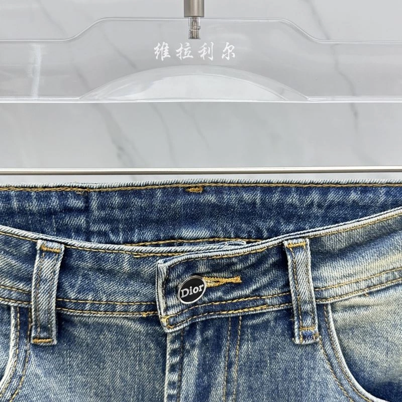 Accurate model Christian Dior Jeans