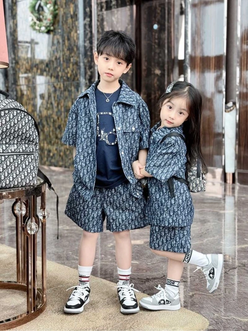 Value-priced Christian Dior Kids