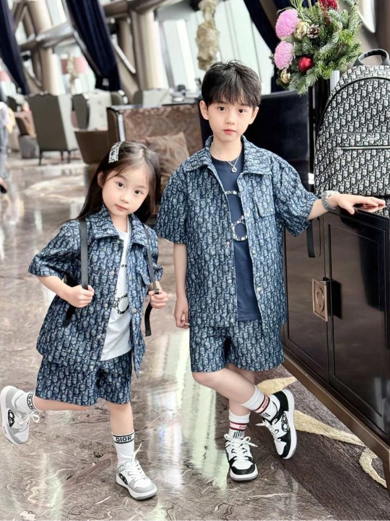 Value-priced Christian Dior Kids