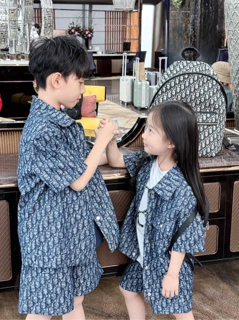 Value-priced Christian Dior Kids