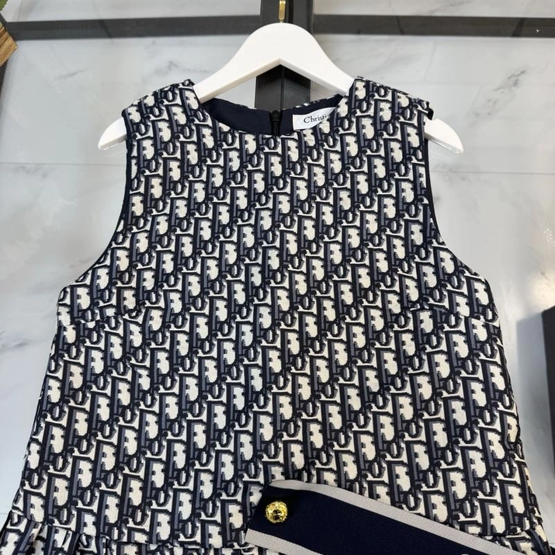 Indistinguishable Christian Dior Kids