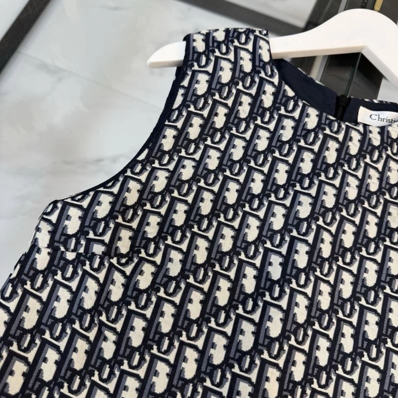 Indistinguishable Christian Dior Kids