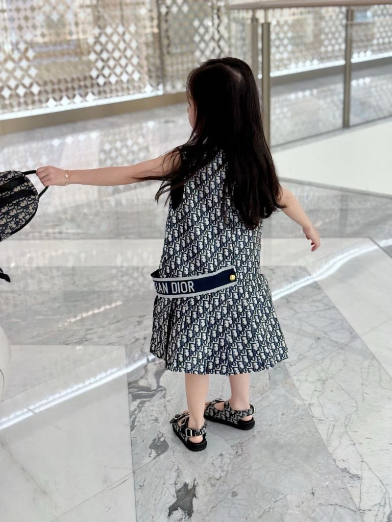 Indistinguishable Christian Dior Kids