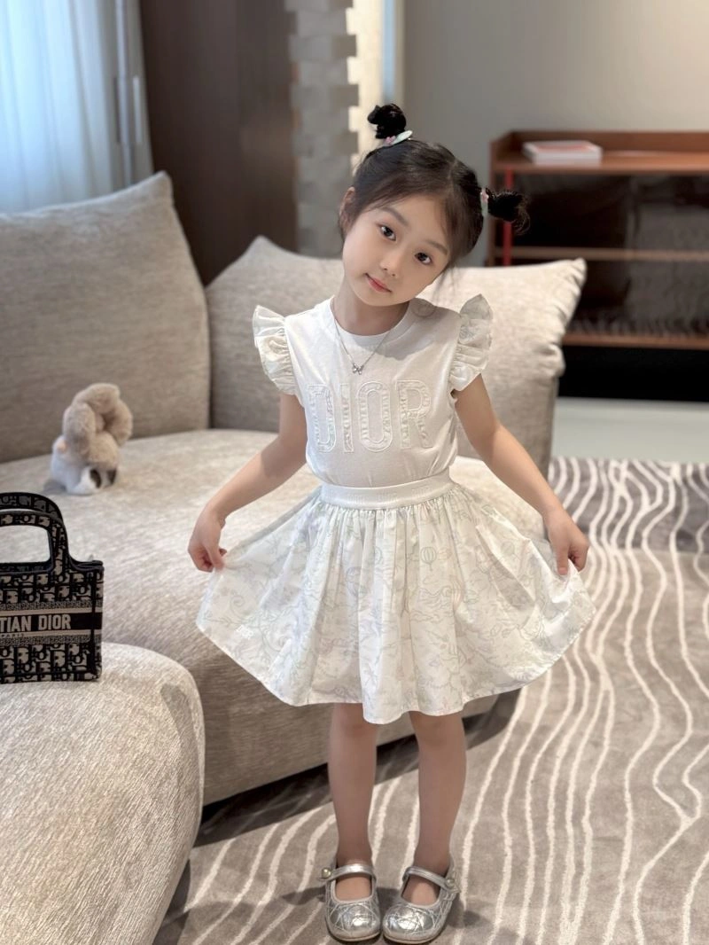 Bargain Christian Dior Kids