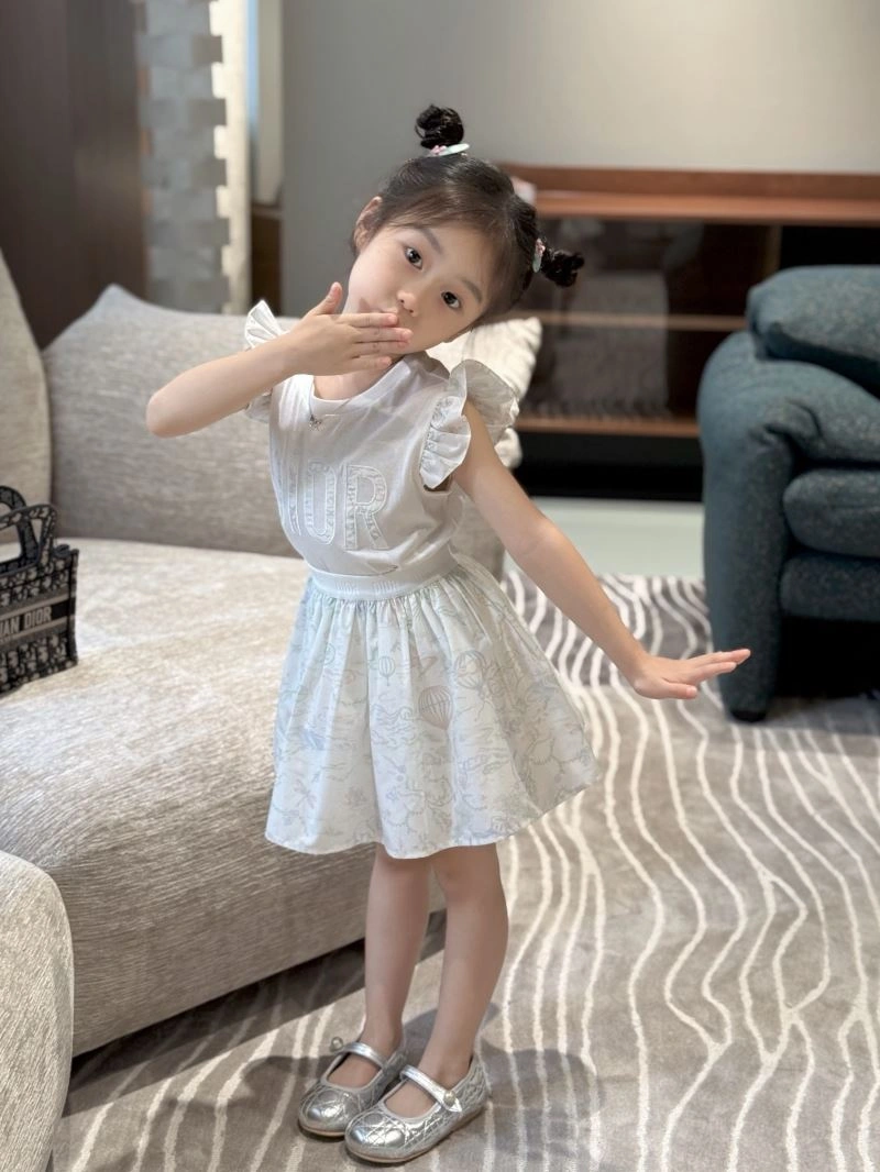 Bargain Christian Dior Kids