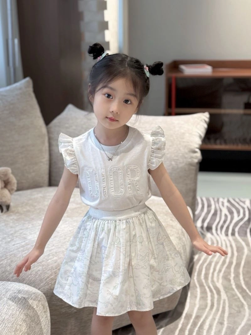 Bargain Christian Dior Kids