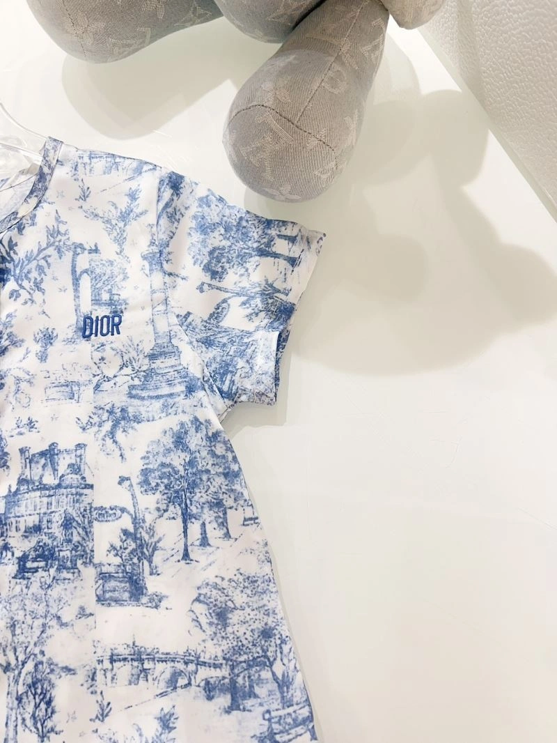 Budget-friendly Christian Dior Kids