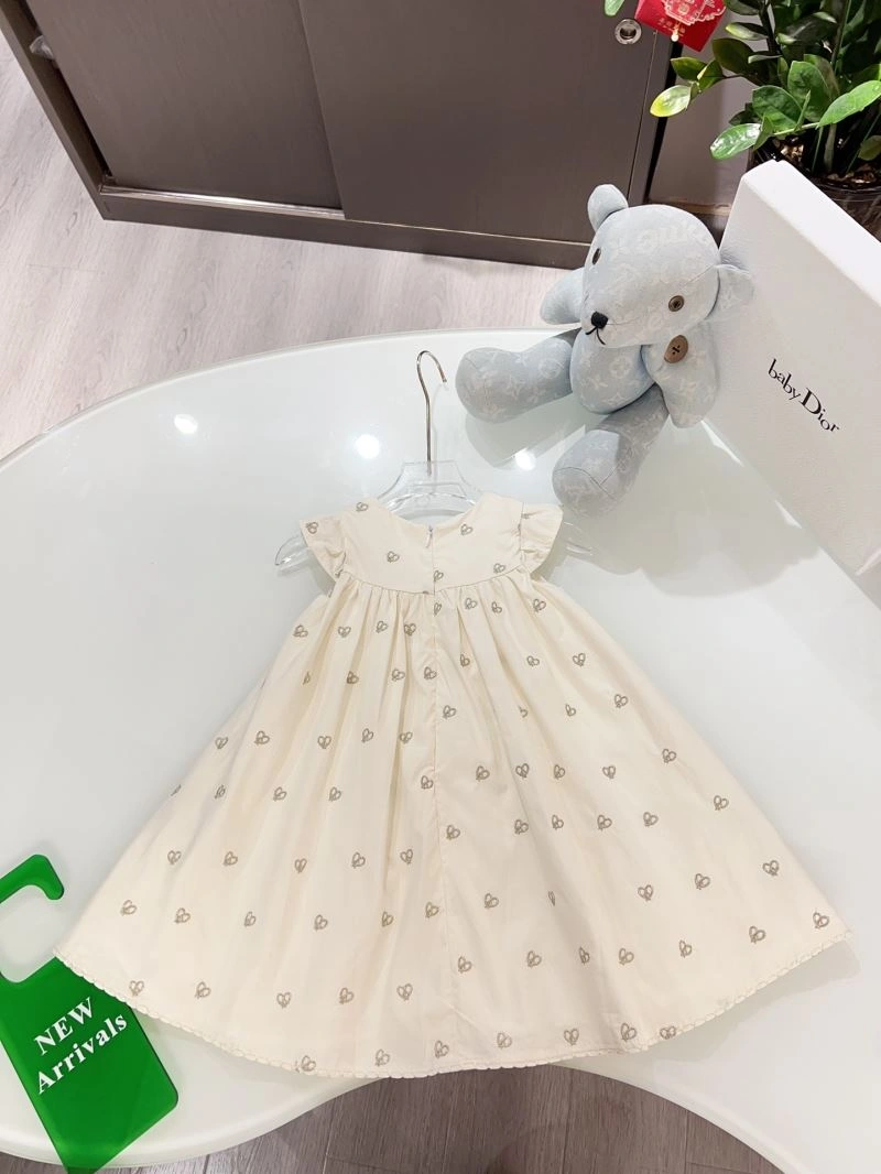 Budget-friendly Christian Dior Kids