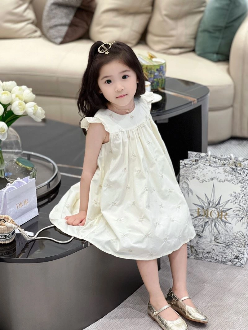 Budget-friendly Christian Dior Kids