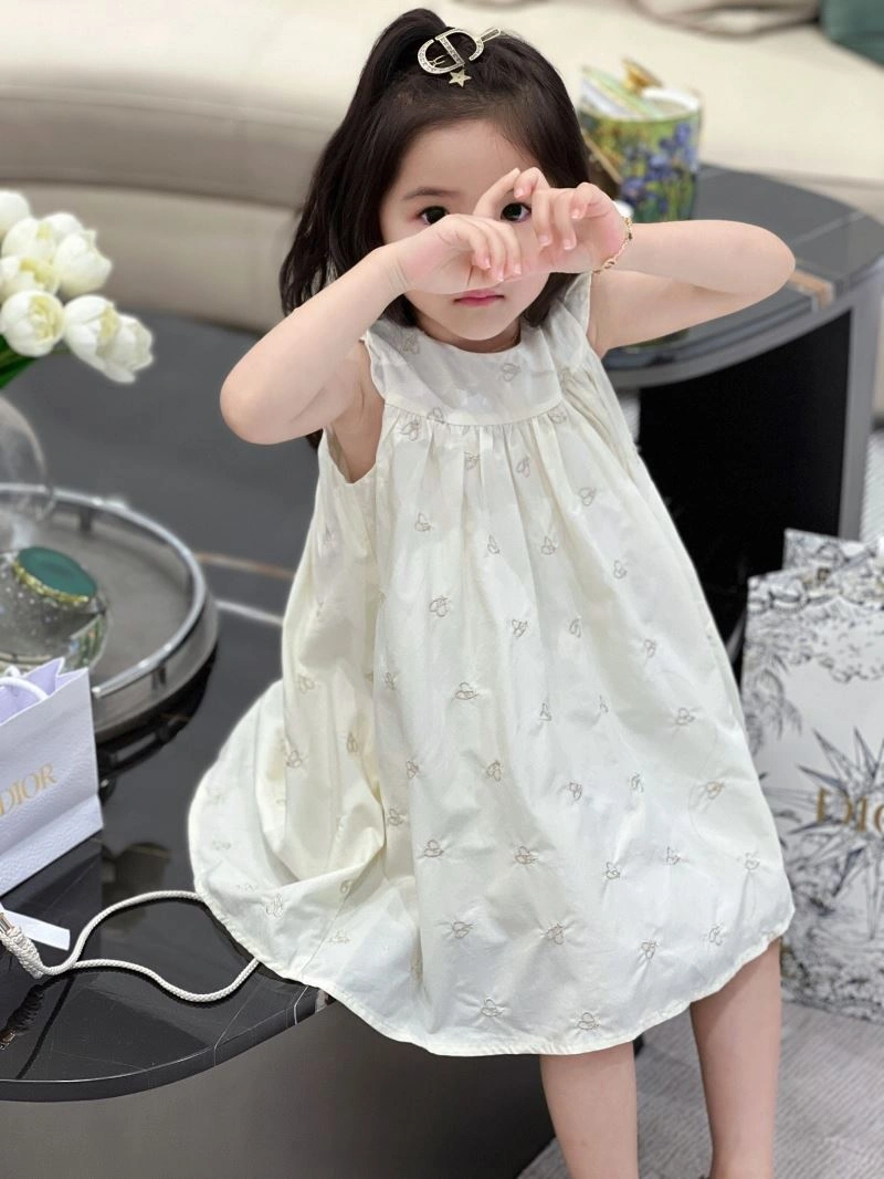 Budget-friendly Christian Dior Kids