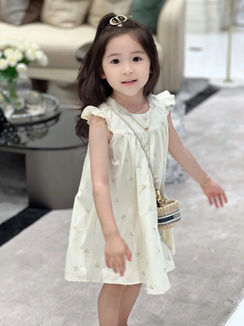 Budget-friendly Christian Dior Kids
