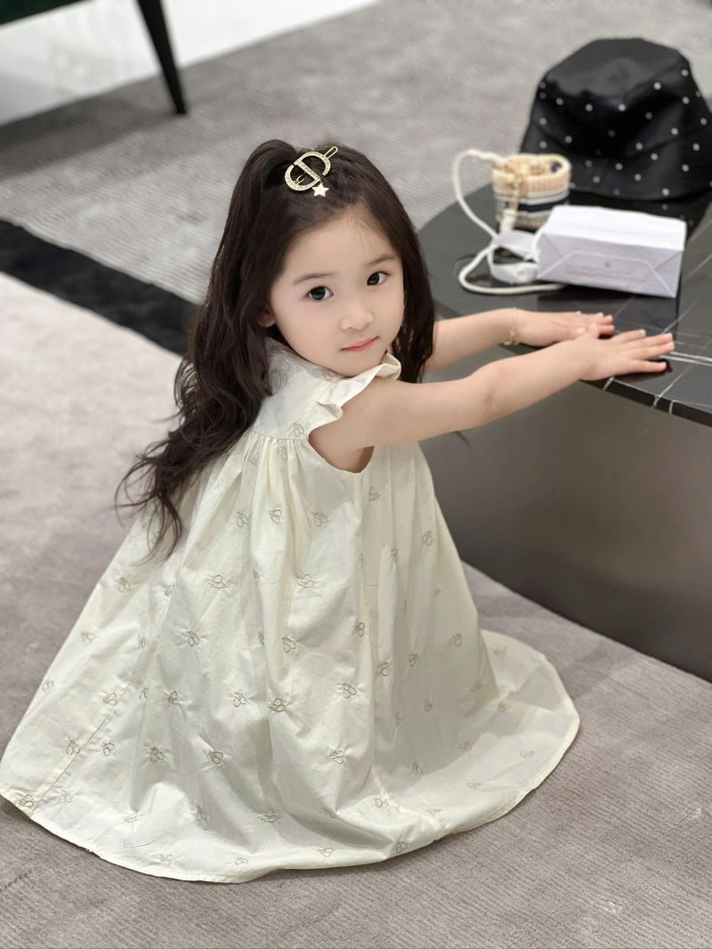 Budget-friendly Christian Dior Kids