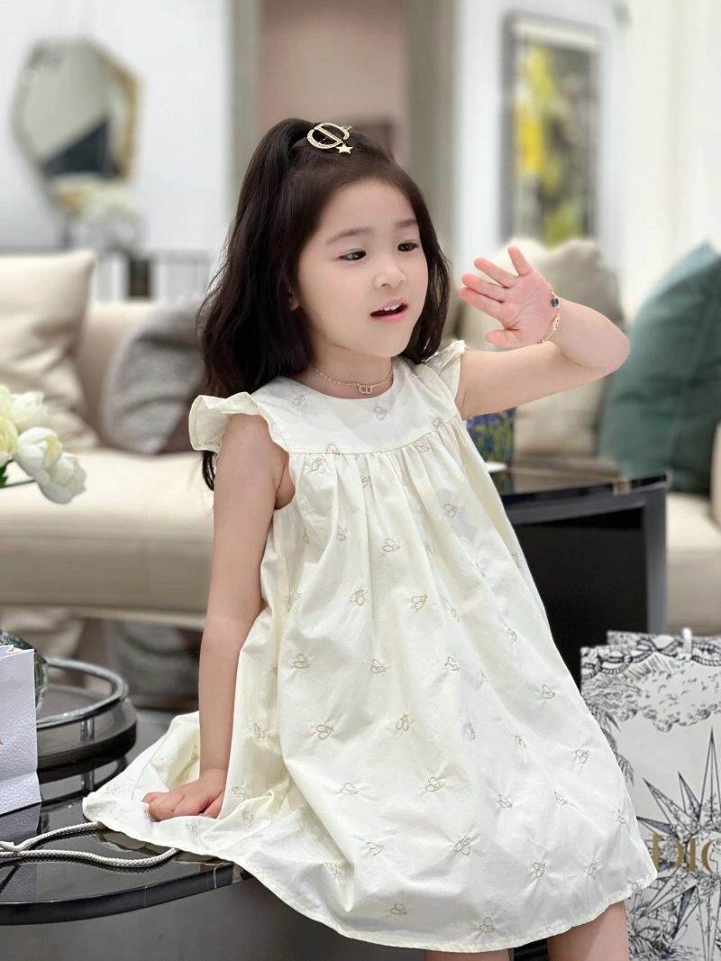 Budget-friendly Christian Dior Kids