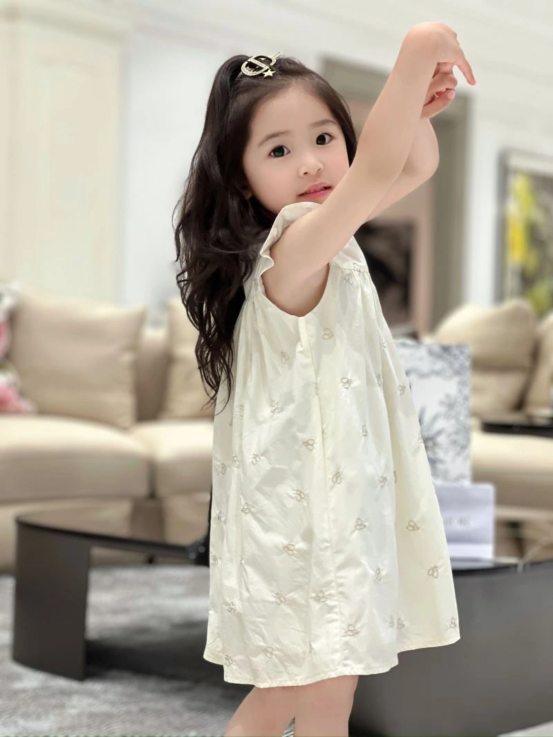 Budget-friendly Christian Dior Kids