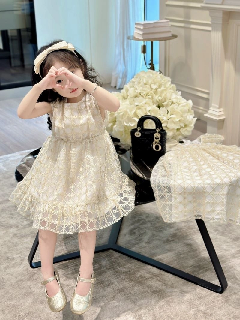 Indistinguishable Christian Dior Kids