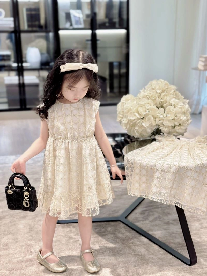 Indistinguishable Christian Dior Kids