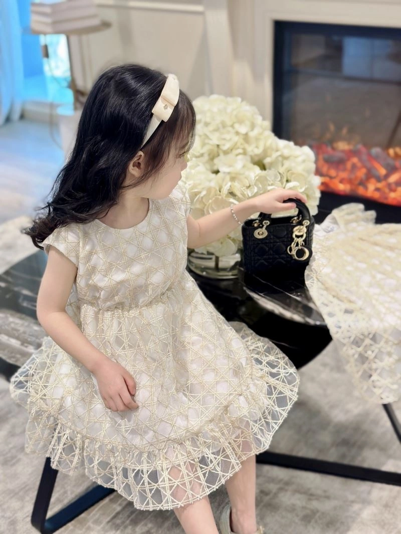 Indistinguishable Christian Dior Kids