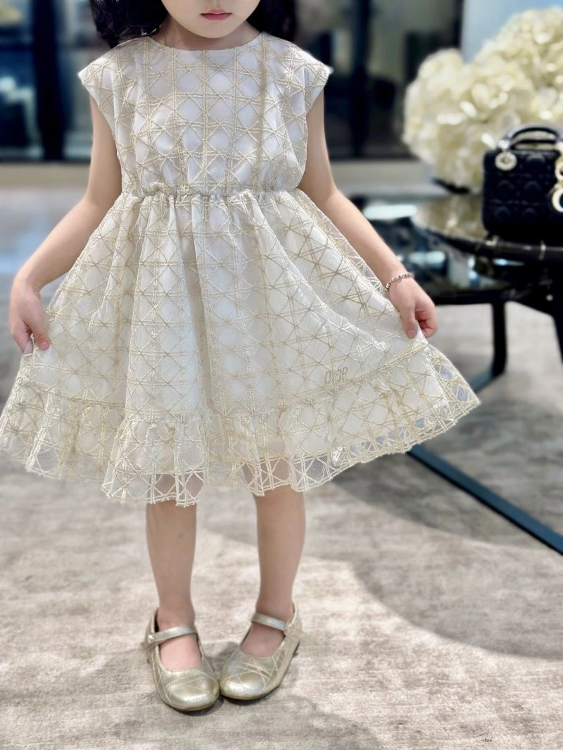Indistinguishable Christian Dior Kids