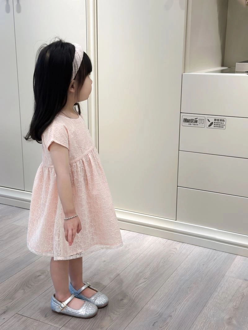 Value-priced Christian Dior Kids