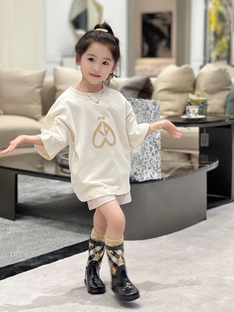 Indistinguishable Christian Dior Kids