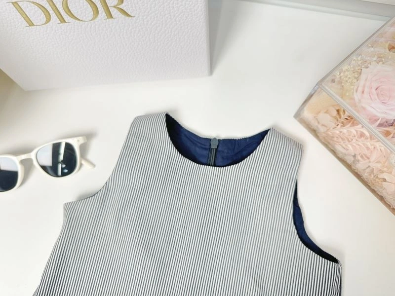 Bargain Christian Dior Kids