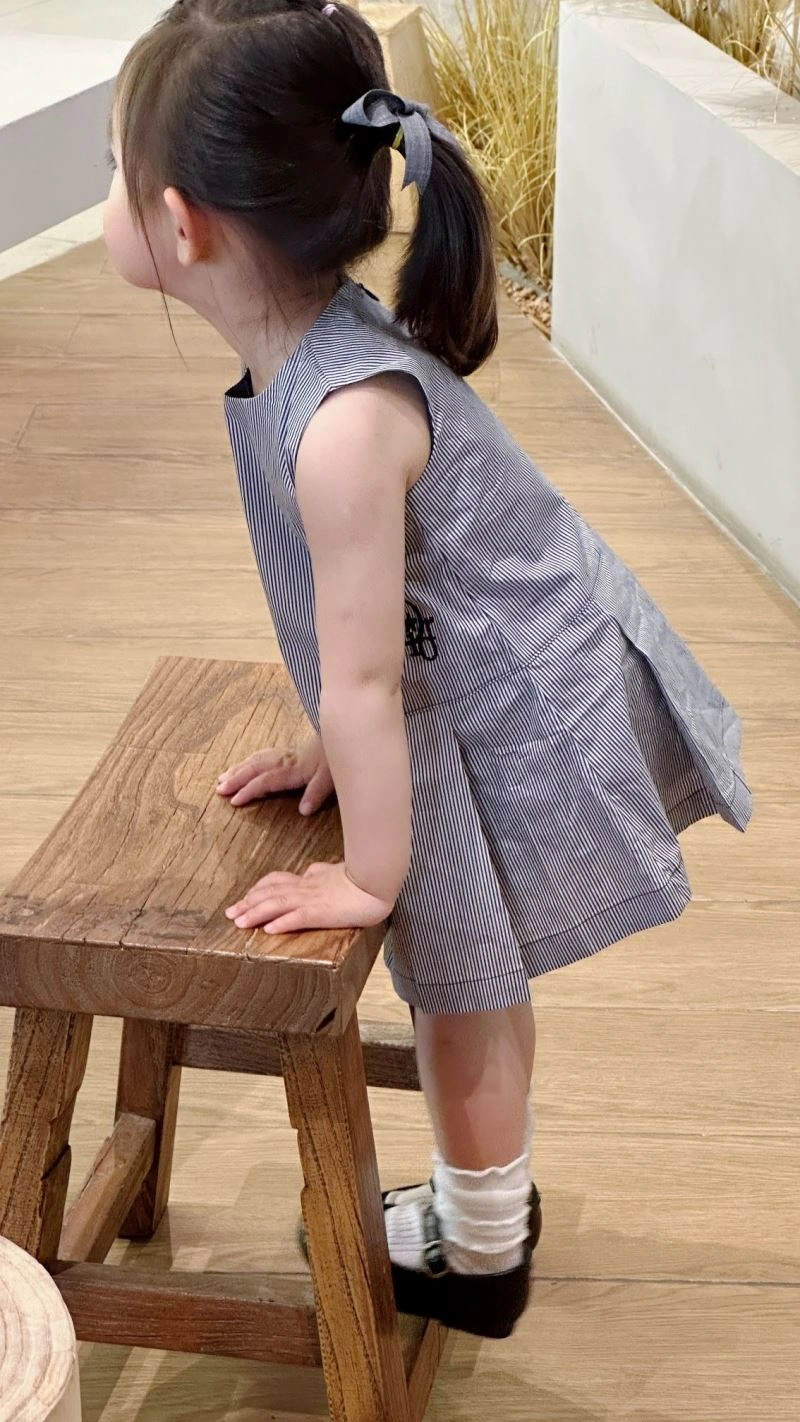 Bargain Christian Dior Kids
