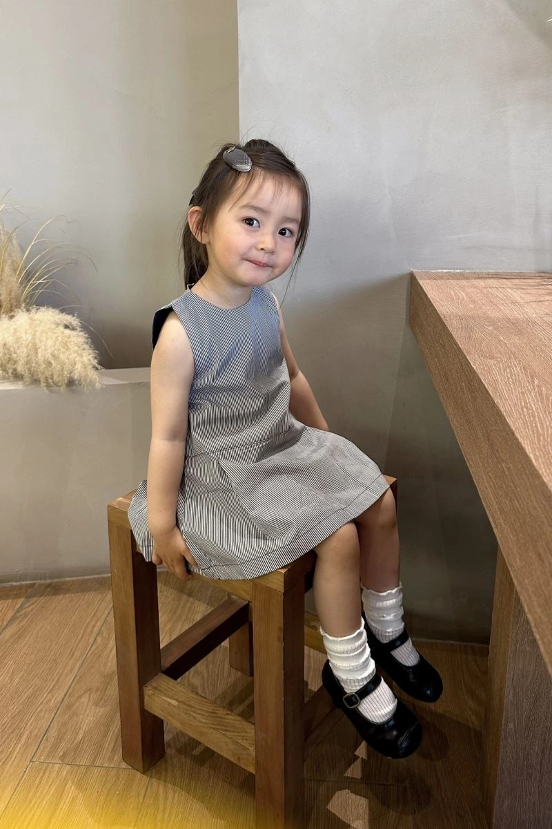 Bargain Christian Dior Kids