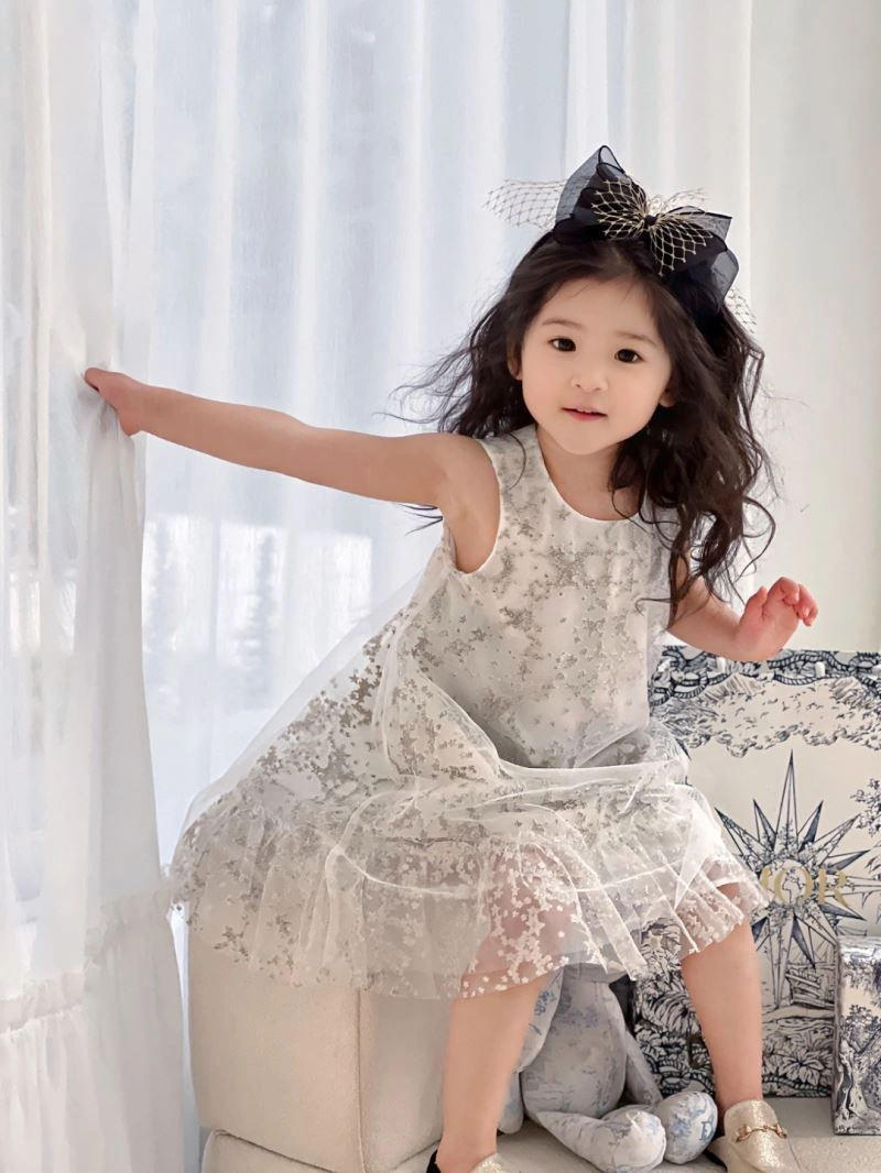 Inexpensive Christian Dior Kids