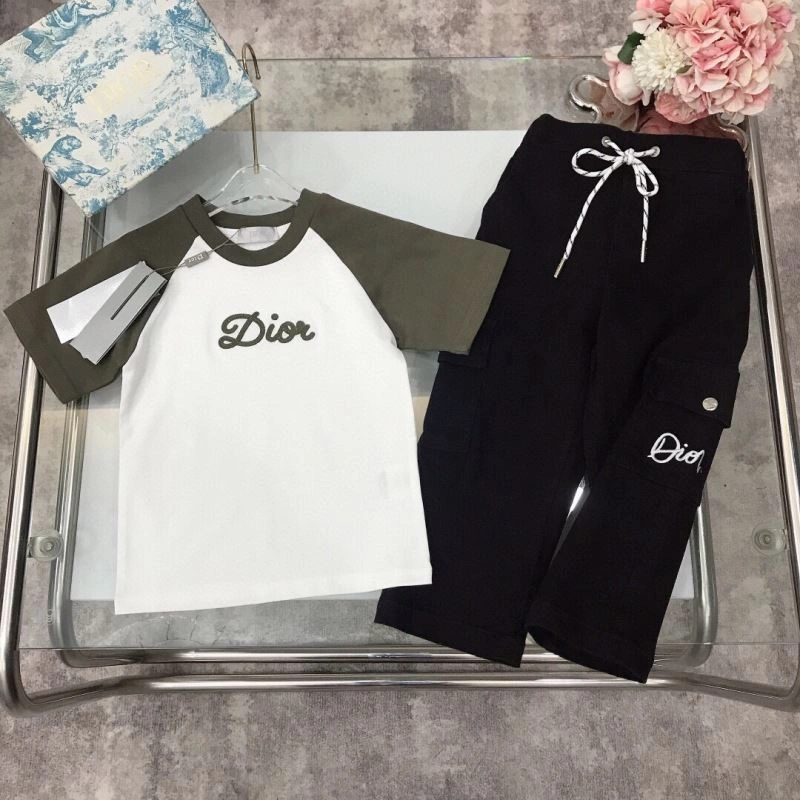 Bargain Christian Dior Kids