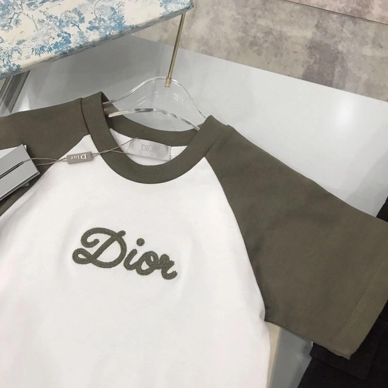 Bargain Christian Dior Kids