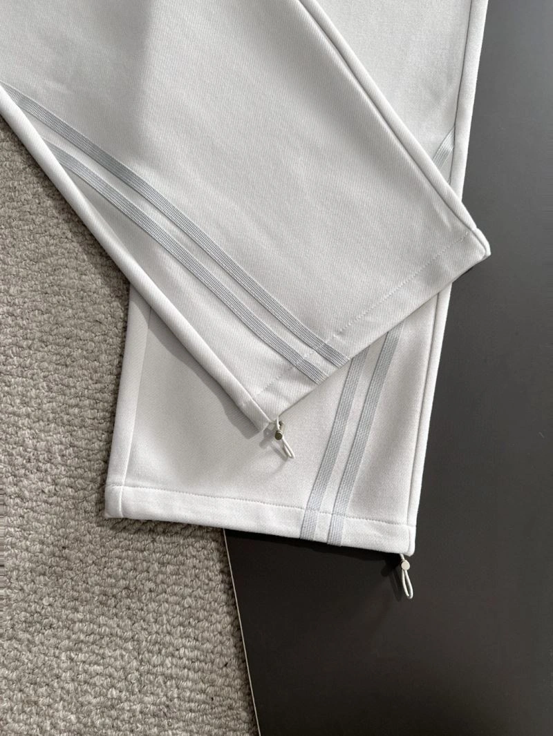 Accurate model Christian Dior Long Pants