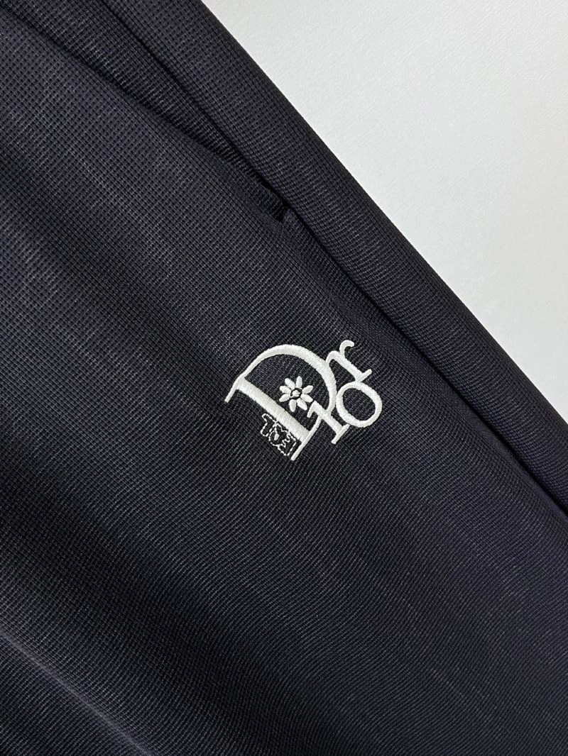 Indistinguishable Christian Dior Long Pants