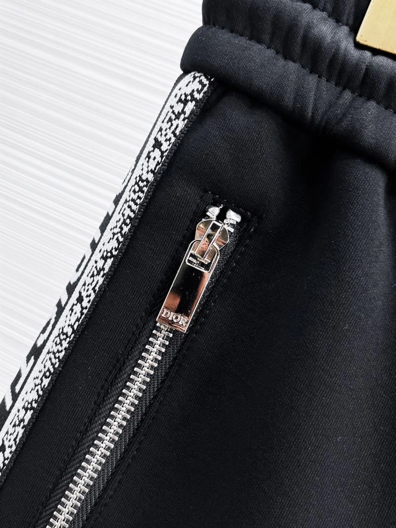 Indistinguishable Christian Dior Long Pants