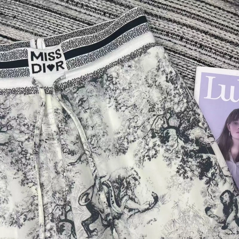 Budget-friendly Christian Dior Long Pants